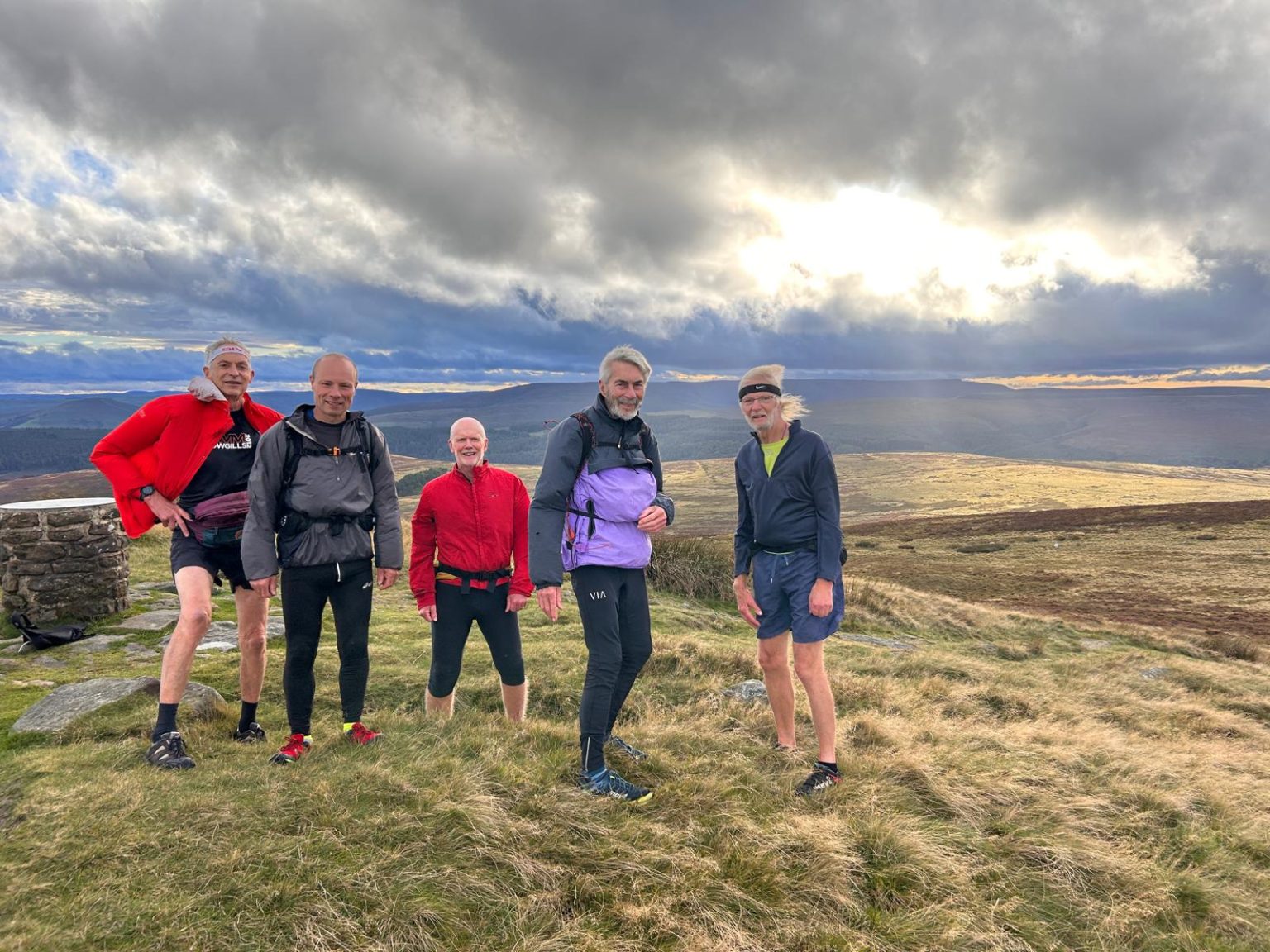lost lad – Dark Peak Fell Runners